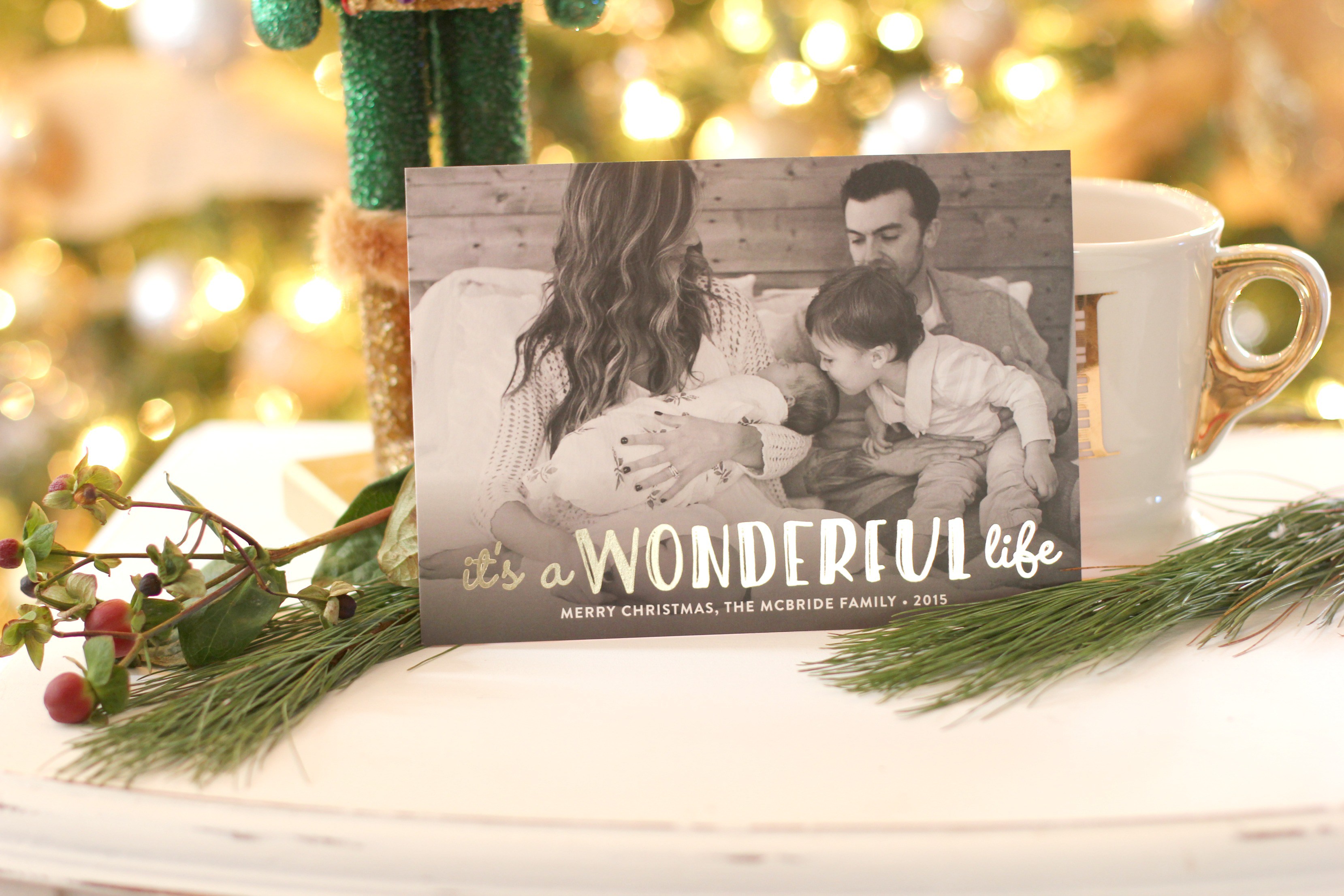 7 Creative Christmas Card Photo Ideas for Families and Couples ...