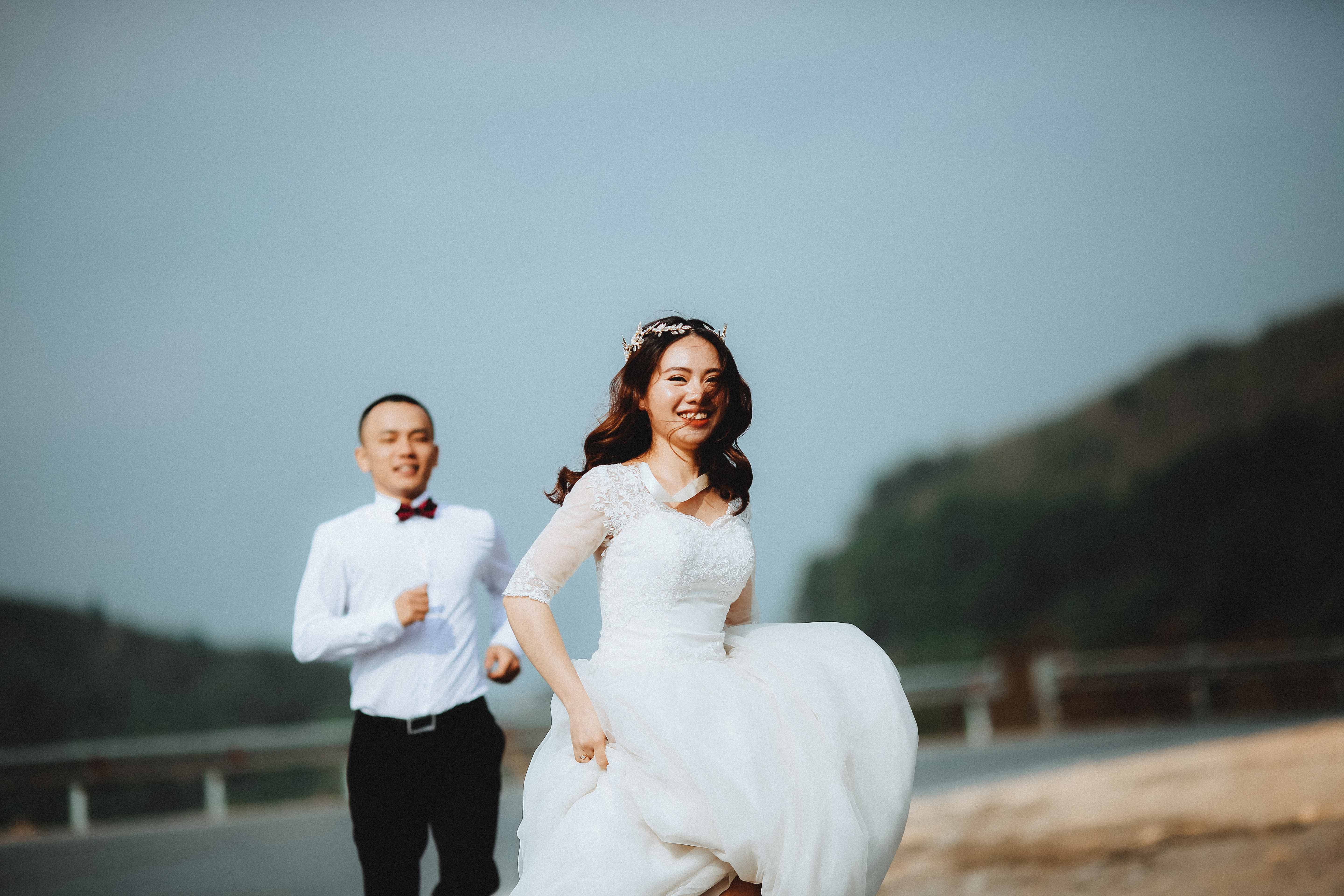 A Beginner's Guide to Candid Wedding Photography | Photojaanic